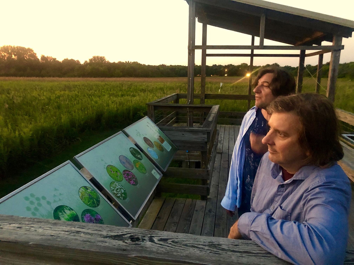 Model suggests how ancient RNA may have gained self-cutting ability ...